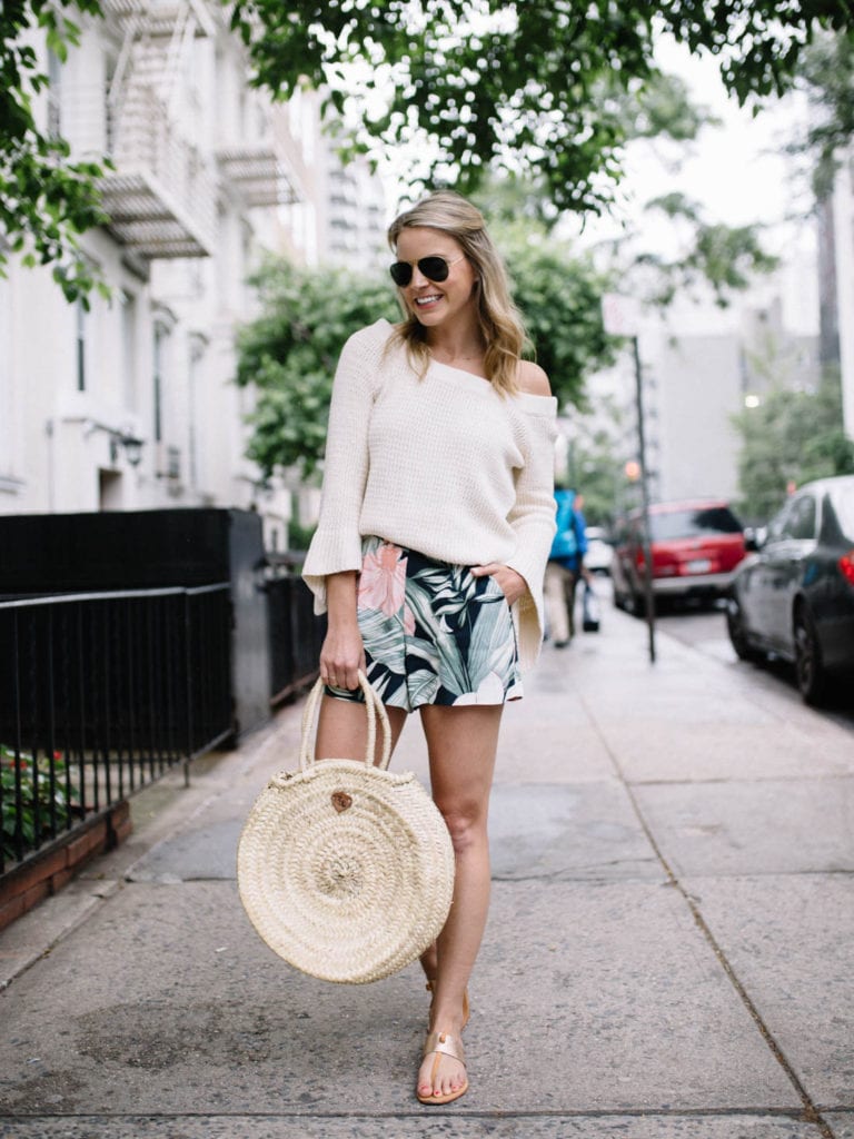 HOW TO STYLE PRINTED SHORTS - Styled Snapshots